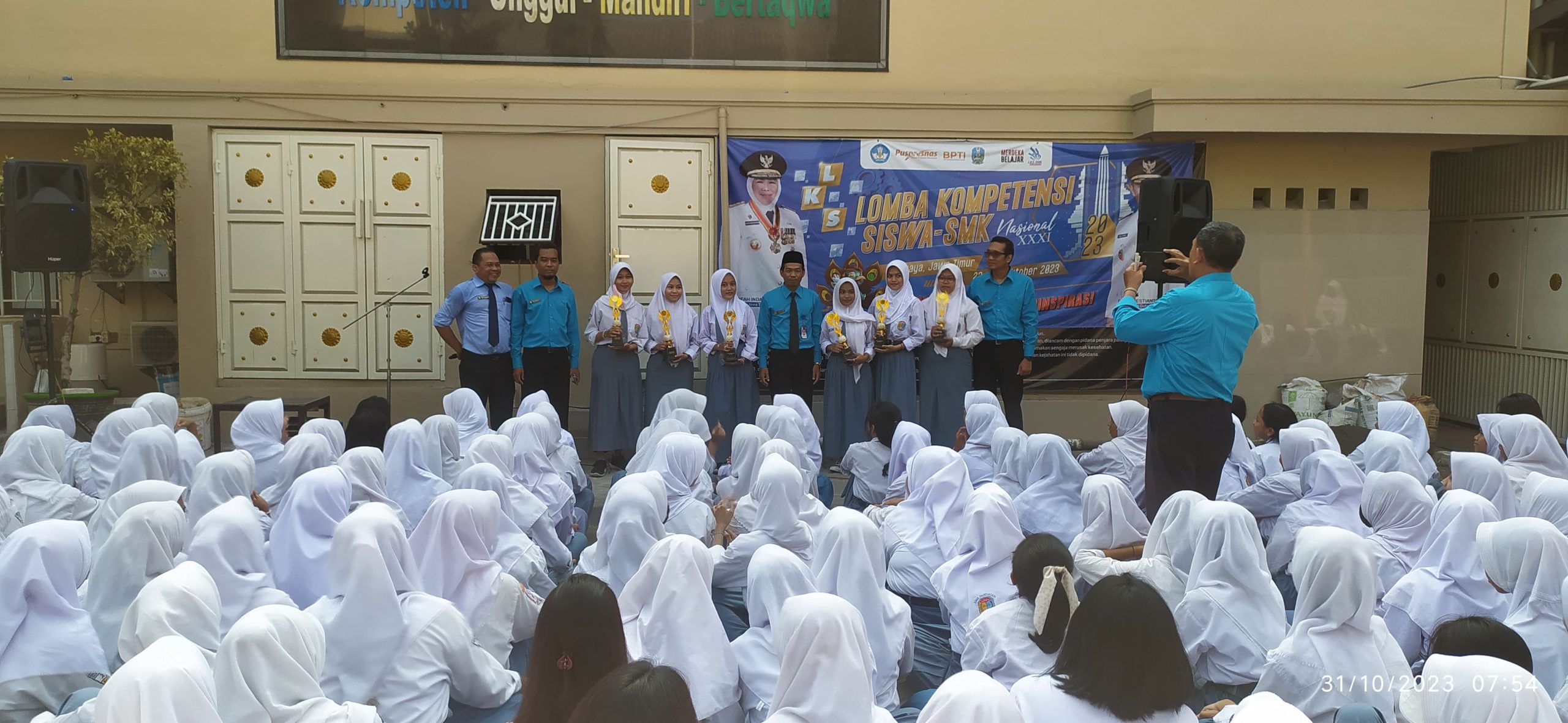 SMK Pawiyatan Surabaya – Kompeten Unggul Mandiri Bertaqwa